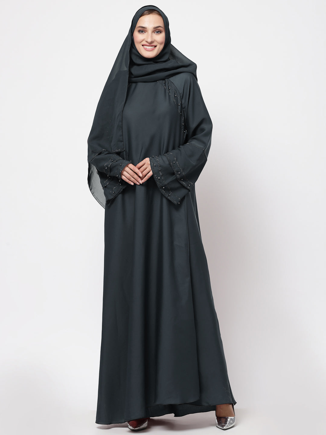 Klotthe Women Grey Embellished Burqa With Scarves – KLOTTHE®