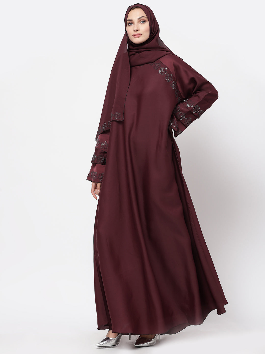 Klotthe Women Maroon Embellished Burqa With Scarves – KLOTTHE®