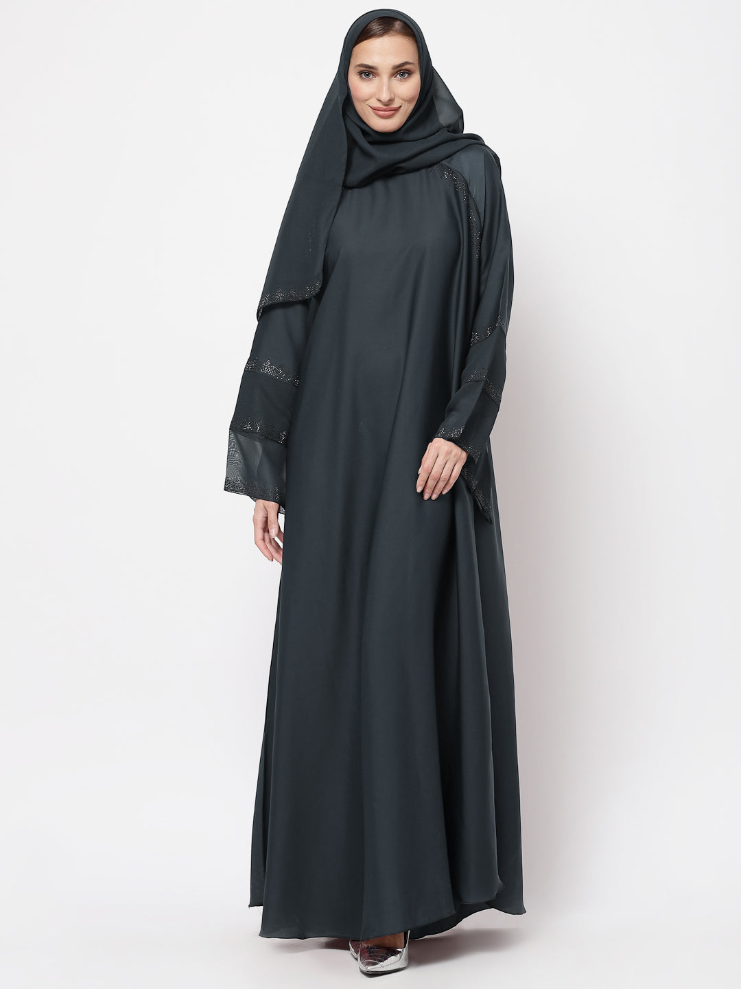 Klotthe Women Grey Embellished Burqa With Scarves – KLOTTHE®