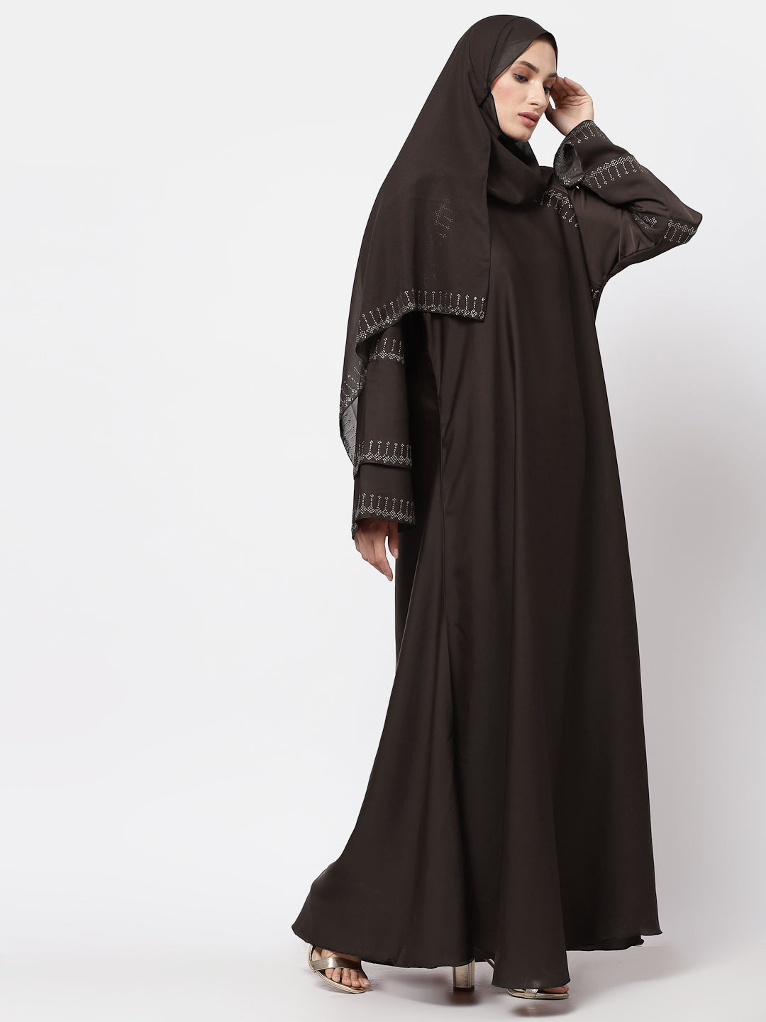 Klotthe Women Brown Embellished Burqa With Scarves – KLOTTHE®
