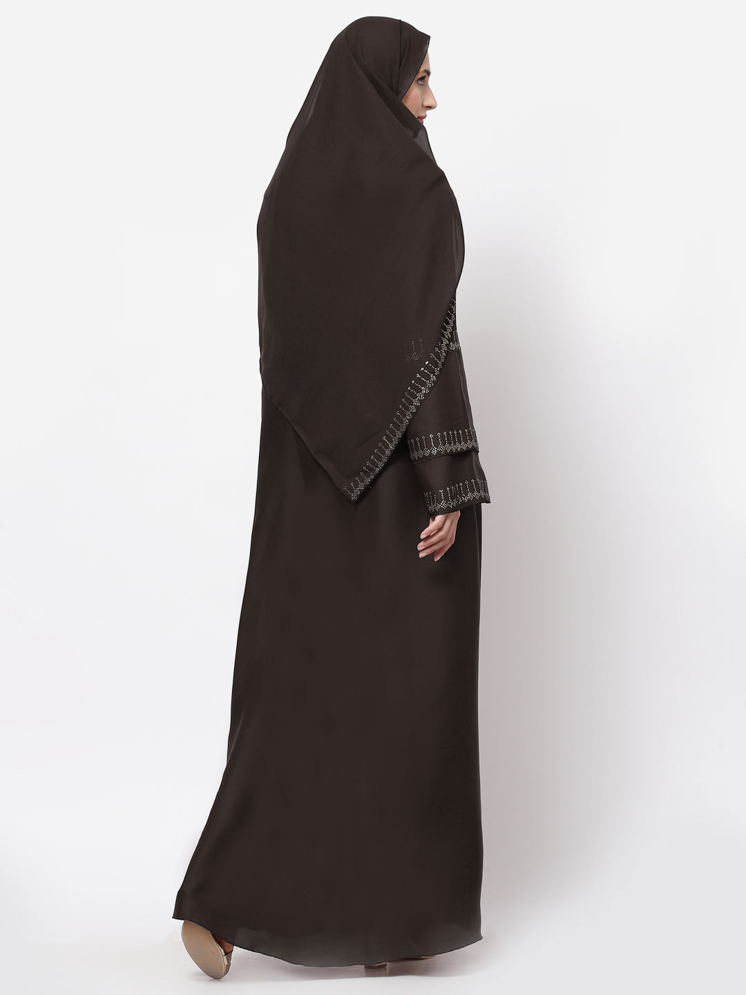 Klotthe Women Brown Embellished Burqa With Scarves – KLOTTHE®